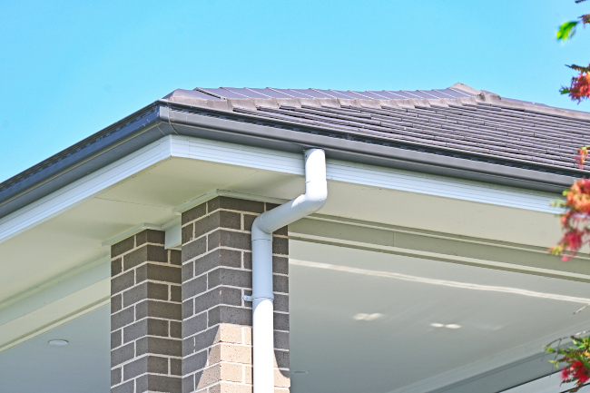 How to Select the Right Gutter Downspouts | Empire Gutters