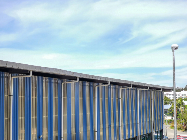 4 Signs Your Building’s Commercial Gutters Need Repair | Empire Gutters
